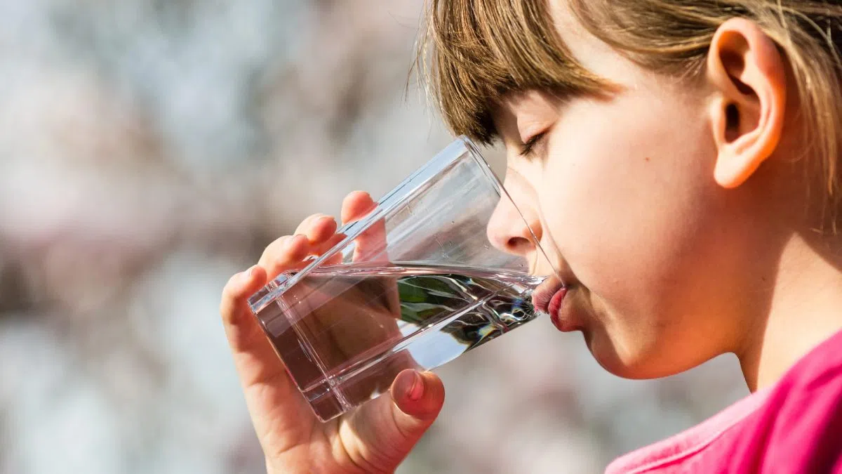 Calgary begins adding fluoride to drinking water for first time in ...