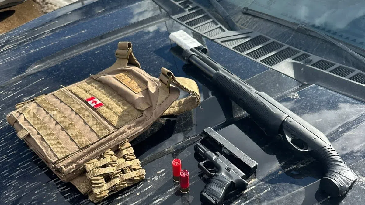 6 people arrested, guns seized in Fort McMurray | CFWE Northern Alberta