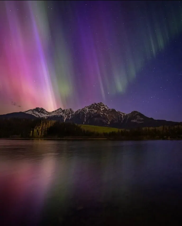 Solar storm brings northern lights to Canada, US | CFWE Northern Alberta