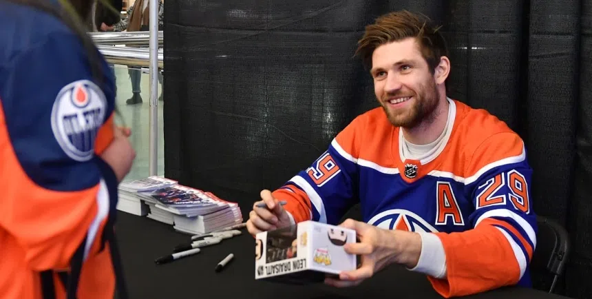 Oilers announce fan autograph signing date at WEM | CFWE Northern Alberta