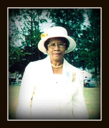 Edna Curry | WCLU Radio