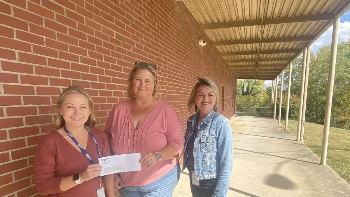 Farmers RECC employees donate $1.5K to Community Relief Fund Food ...