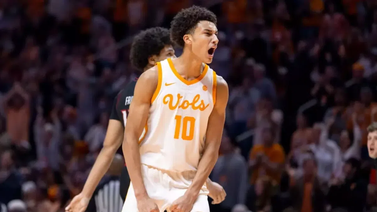 Vols Earn 90th Consecutive AP Top-25 Ranking | WOKI-FM