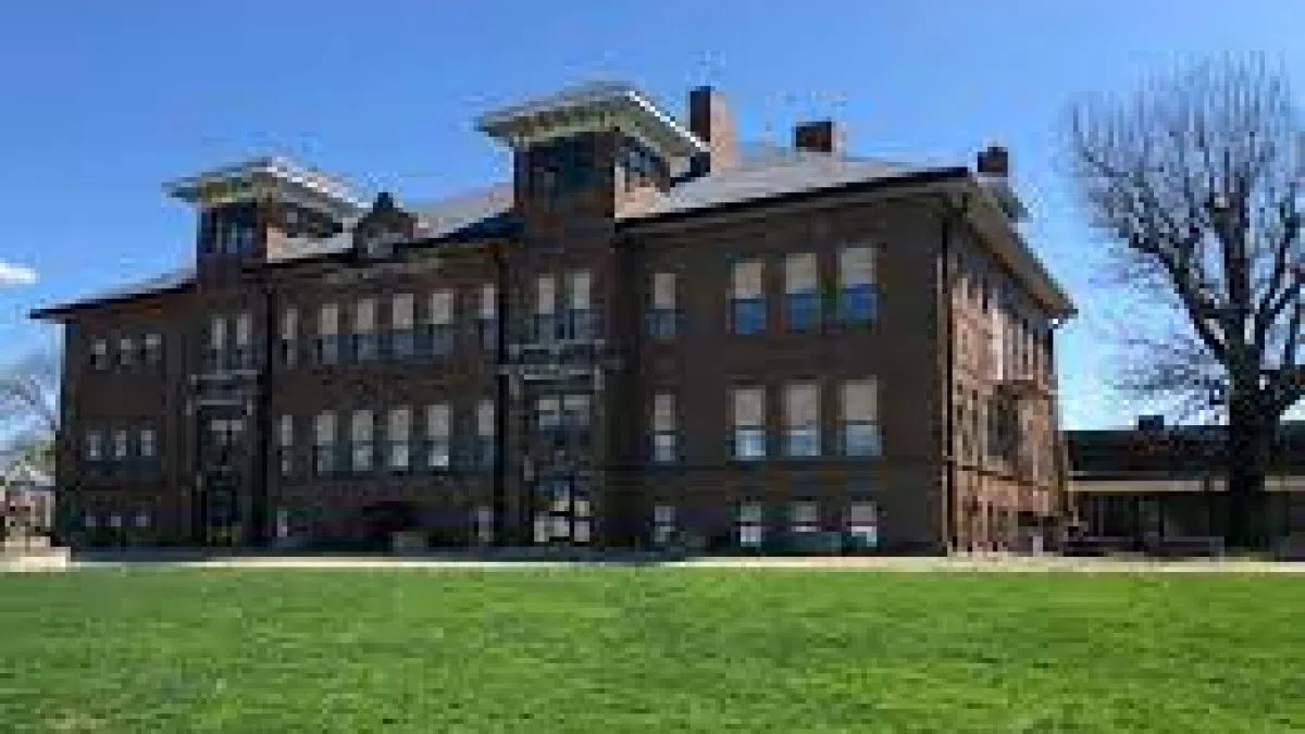 Oblong Unit 4 Board Meets Tonight | WTYE / WTAY