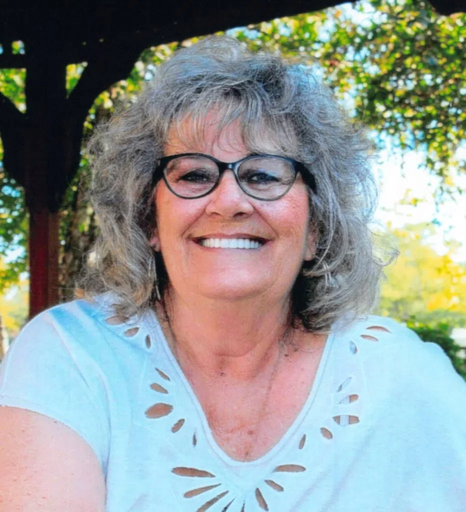 Pamela Rhea Venezio – Flora | WFIW FM / WFIW AM / WOKZ-FM