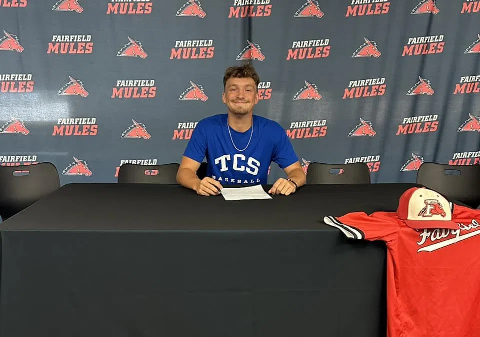 CRESON WHITE SIGNS WITH TCS ACADEMY IN TEXAS CONTINUING HIS BASEBALL ...