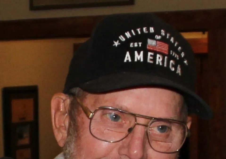 Charles P. Pierce, 85, of Lancaster Illinois | WFIW FM / WFIW AM / WOKZ-FM