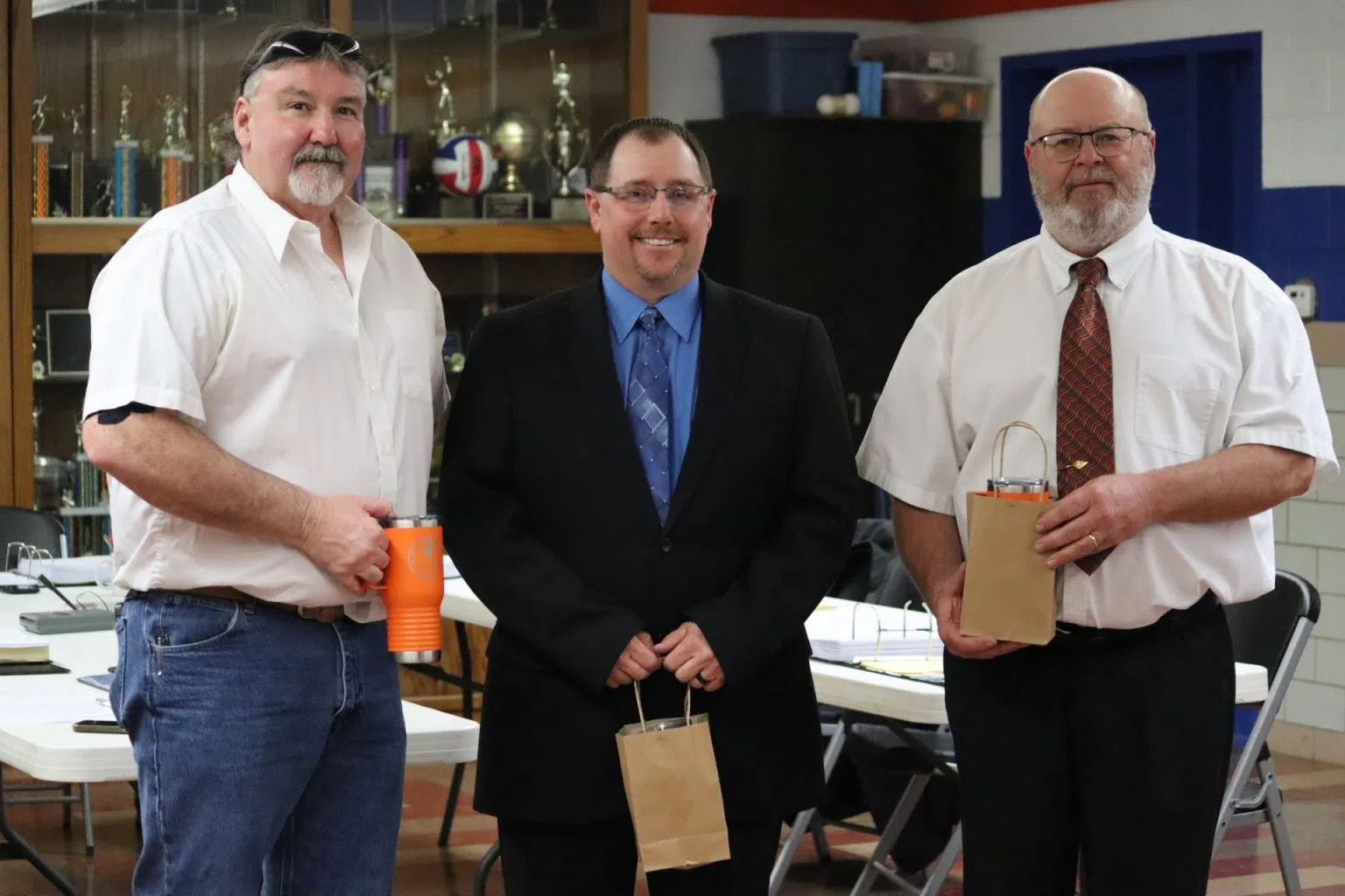 NORTH WAYNE BOARD SEATS NEW MEMBERS AT WEDNESDAY’S MEETING | WFIW FM ...