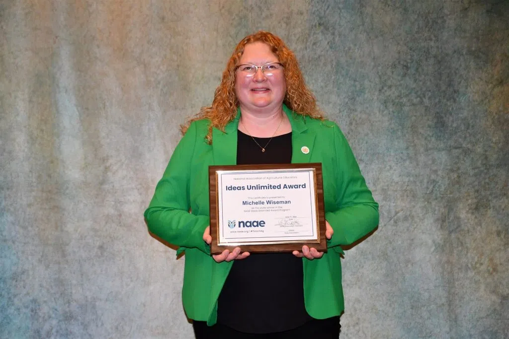EDWARDS COUNTY TEACHER MICHELLE WISEMAN EARNS STATE HONOR FOR ...