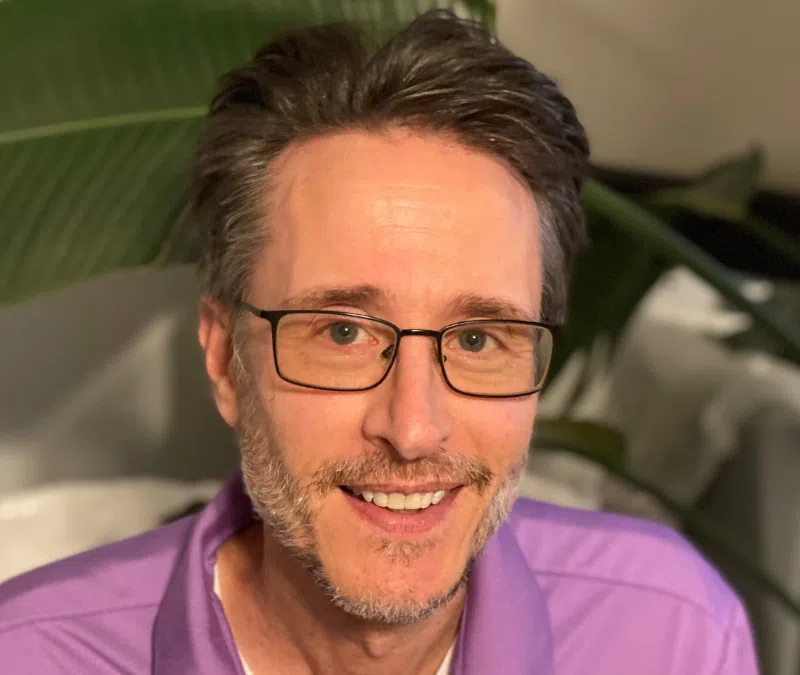 Robert Elfman | The Bear 102 KHXS-FM