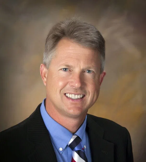 Roger Marshall Joins Pete Mundo to Discuss Debt Ceiling Bill | KCMO ...