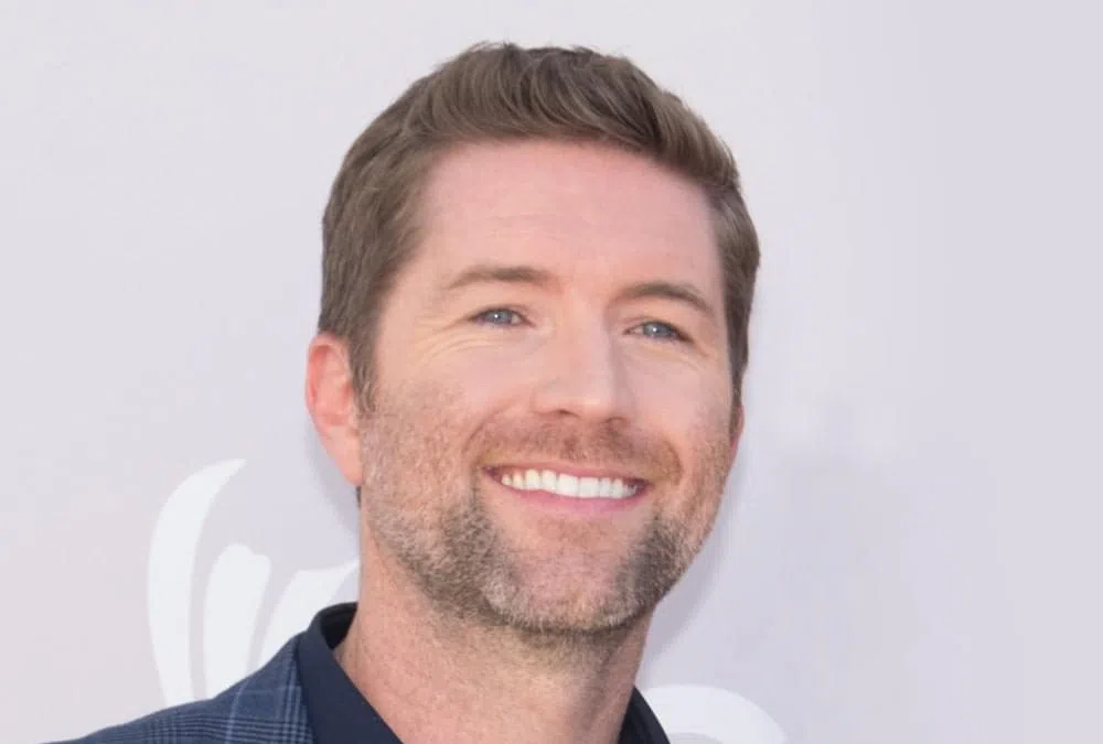 Tour Bus With Josh Turner’s Crew Involved in Fatal Crash | WHKR-FM