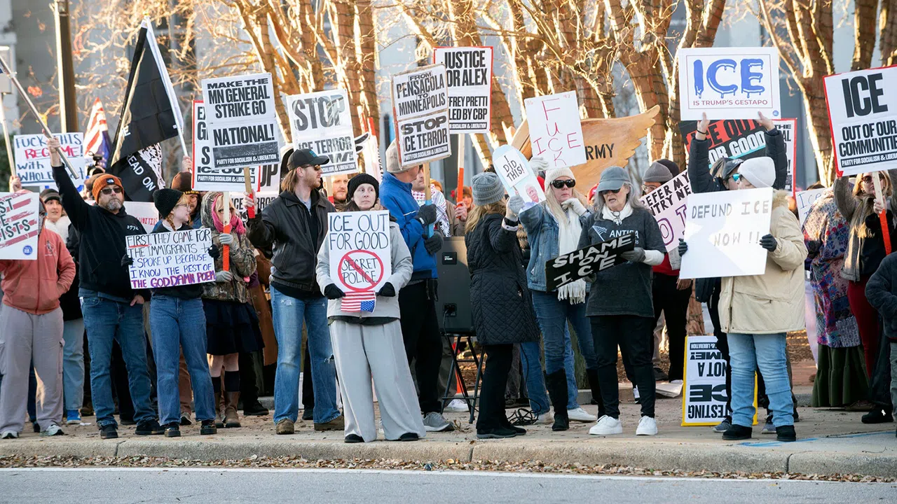 Minnesota Federal Judge Orders ICE Chief to Appear in Court | WJR-AM