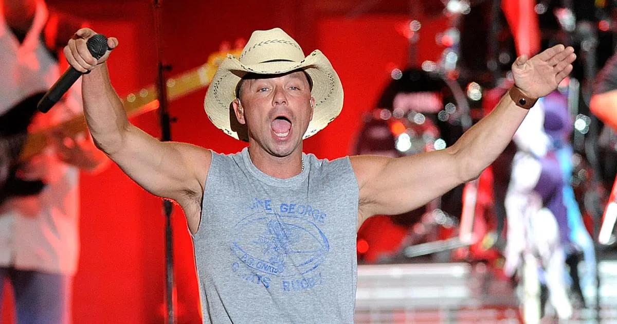 Kenny Chesney Is First Artist to Score a No. 1 Single on Billboard ...