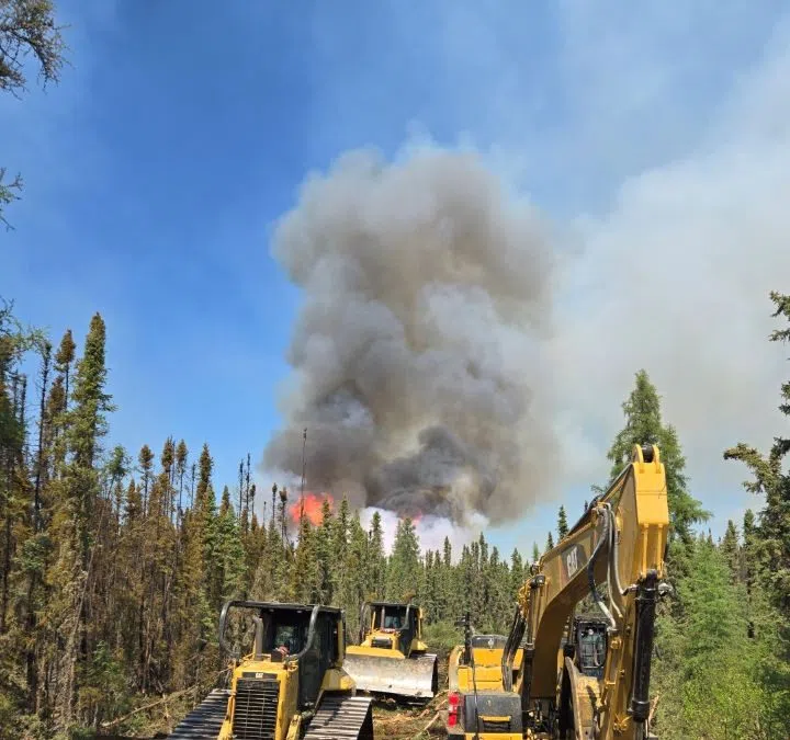 Fire advisories remain as Fort McMurray wildfire risk climbs | play 103 ...