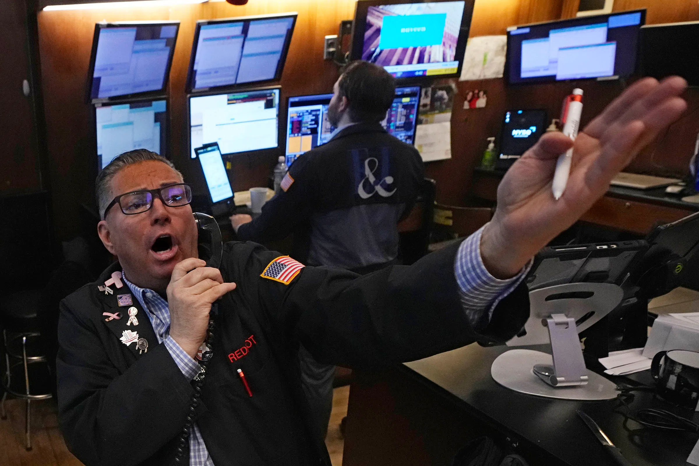 Stock market today: Wall Street ticks higher after encouraging ...