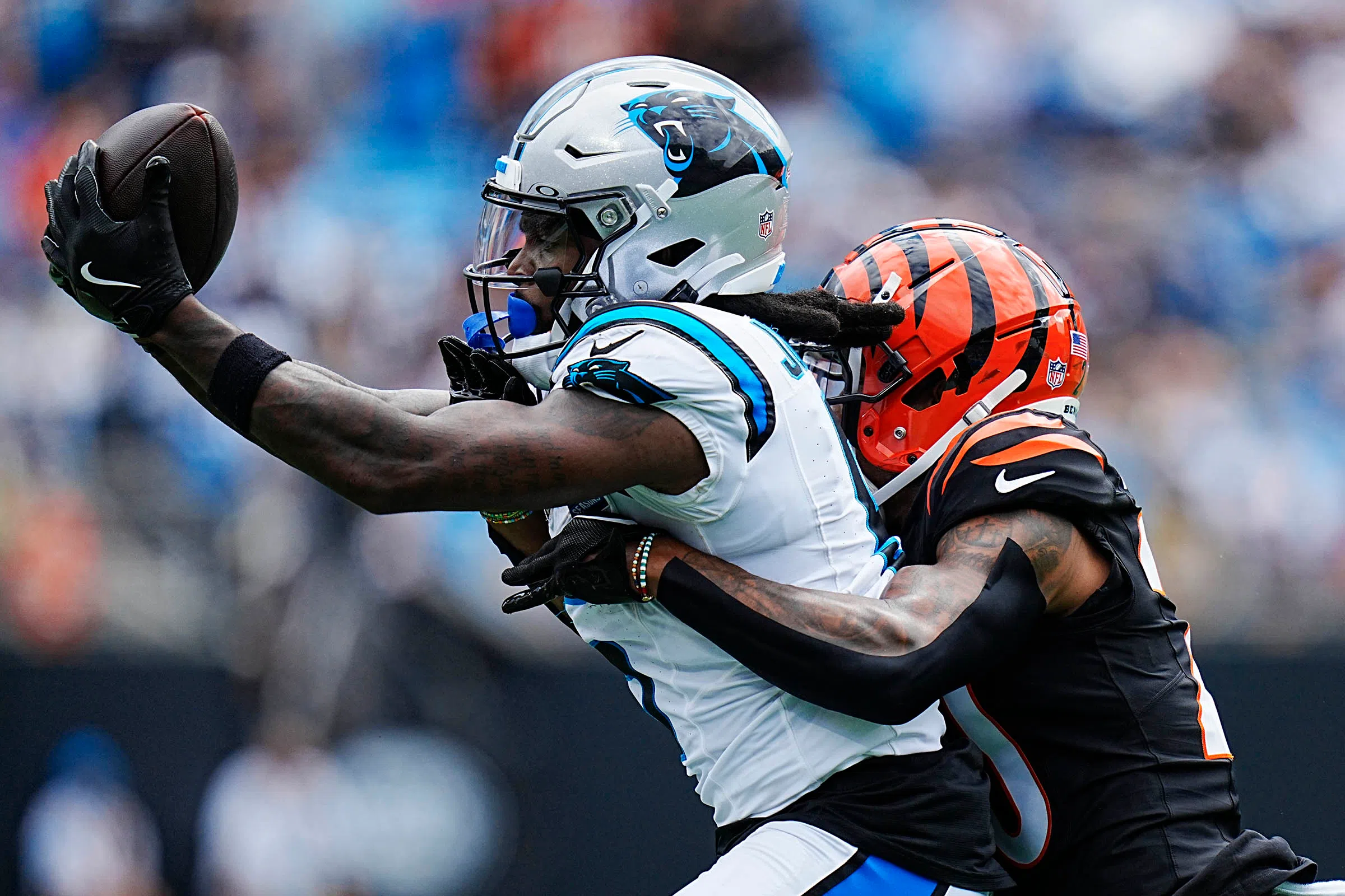 WR Diontae Johnson not worrying about trade rumors, would prefer to ...