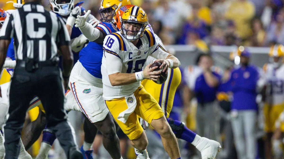 Garrett Nussmeier slides as awards odds shift dramatically | Louisiana ...