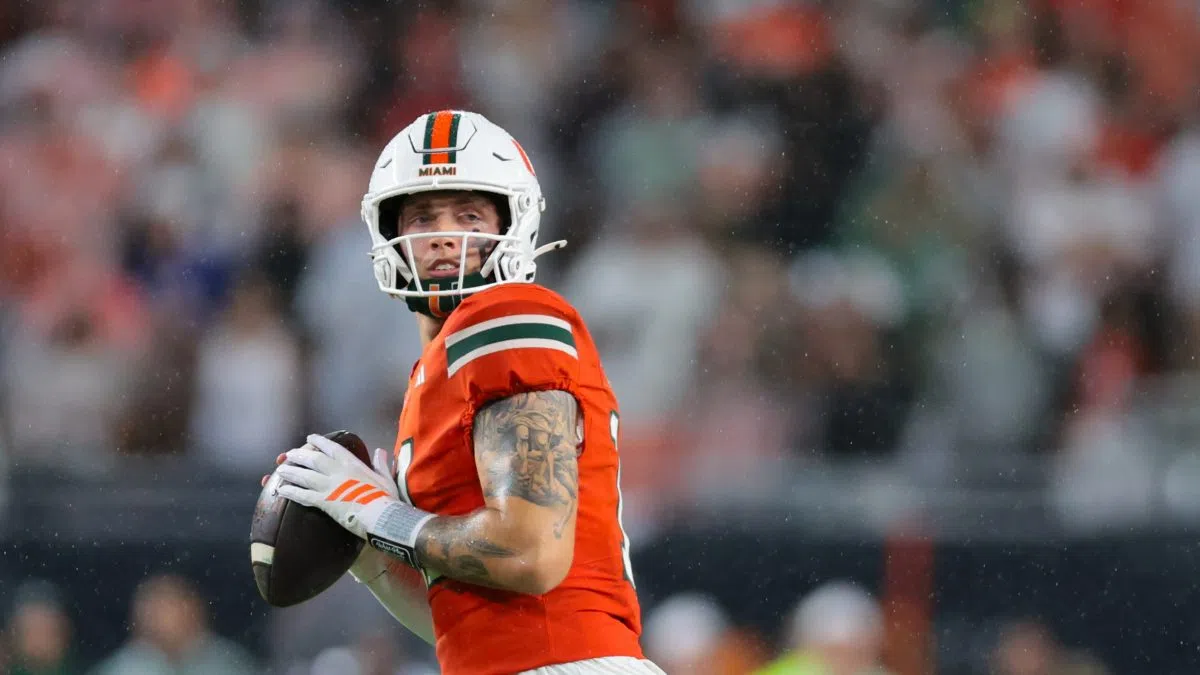 Carson Beck new Heisman favorite; Oregon slips in latest CFP odds ...