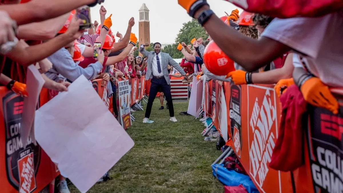 College Gameday Recap: The Swindler Kicker, King Saban and Sark to the ...