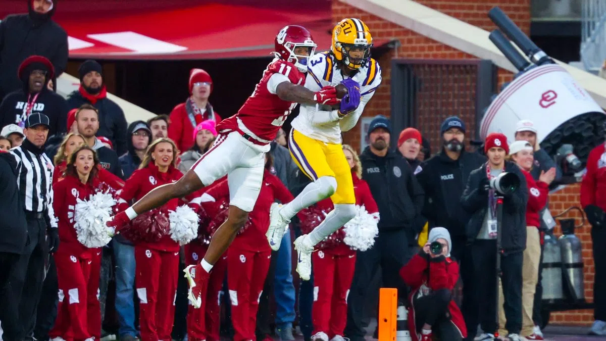 LSU’s DJ Pickett named to 2025 FWAA Freshman All-America Team ...