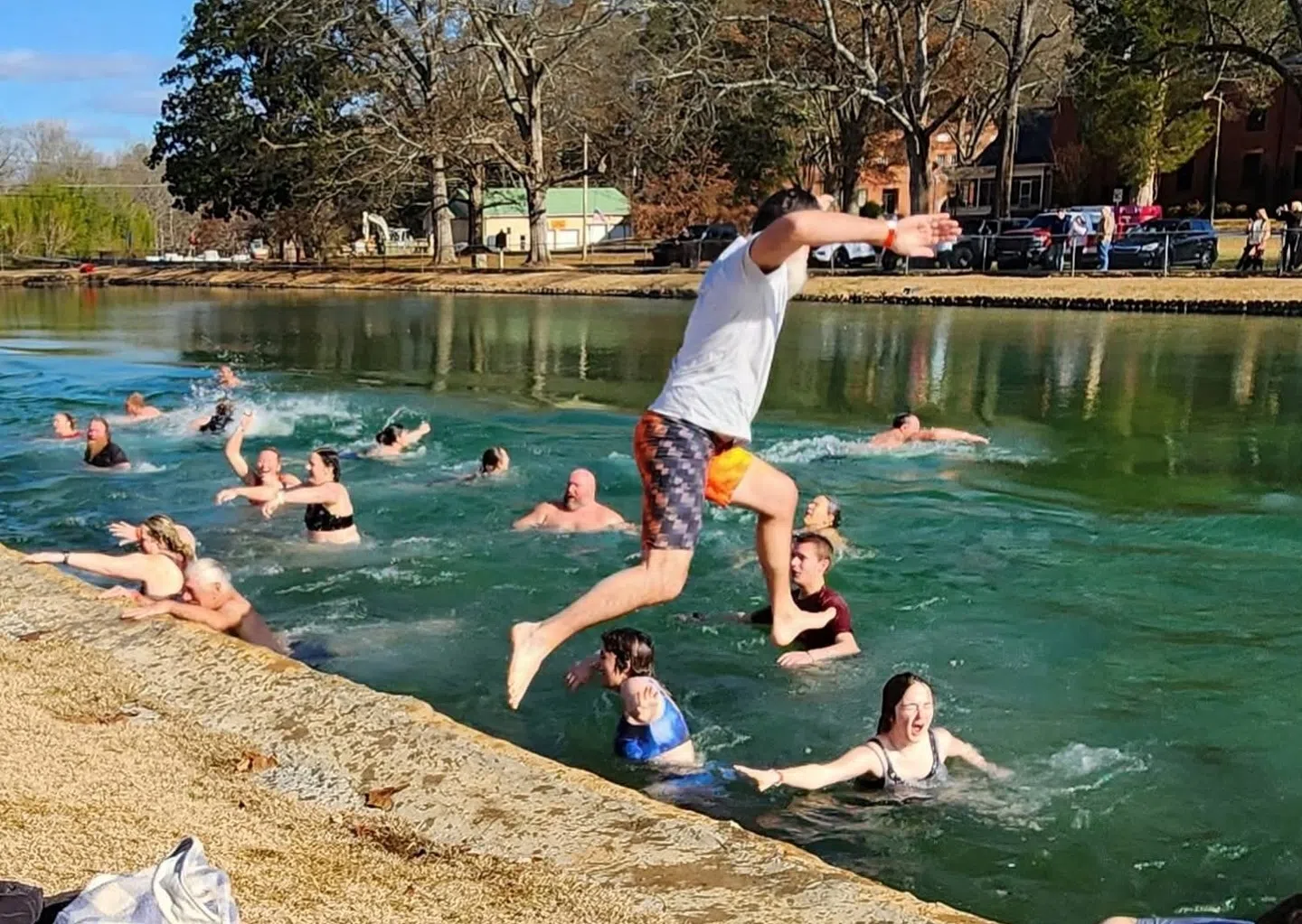 Cave Spring Polar Plunge set for New Year’s Day | Local News Now (WRGA AM)