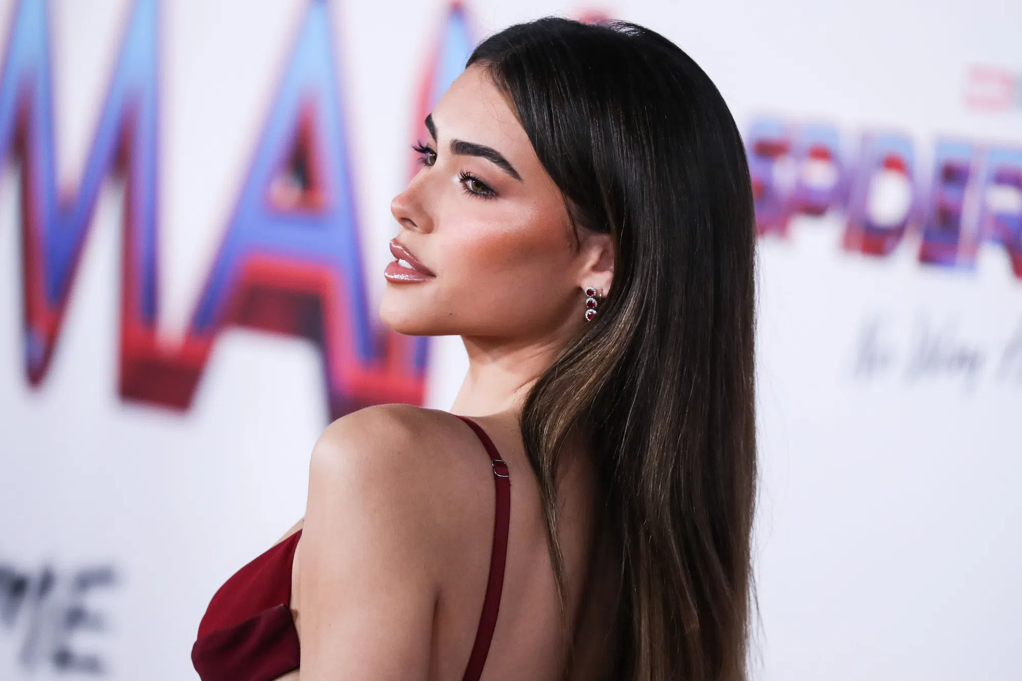 Madison Beer Announces 2026 Locket World Tour With UK and European ...