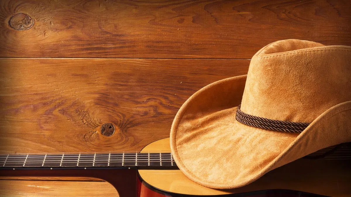 Megan Moroney Reveals Tracklist and Collaborations for Upcoming Cloud 9 ...