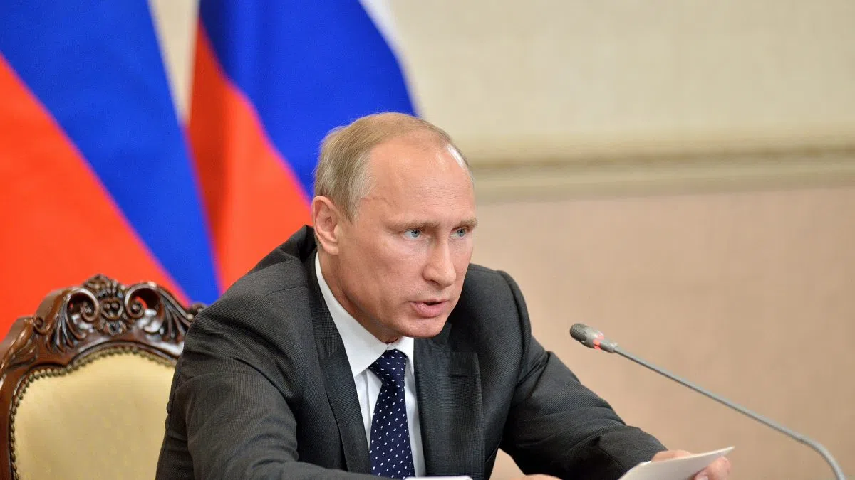 Putin Receives Invitation to Join Proposed Gaza Peace Board | KAOK-AM
