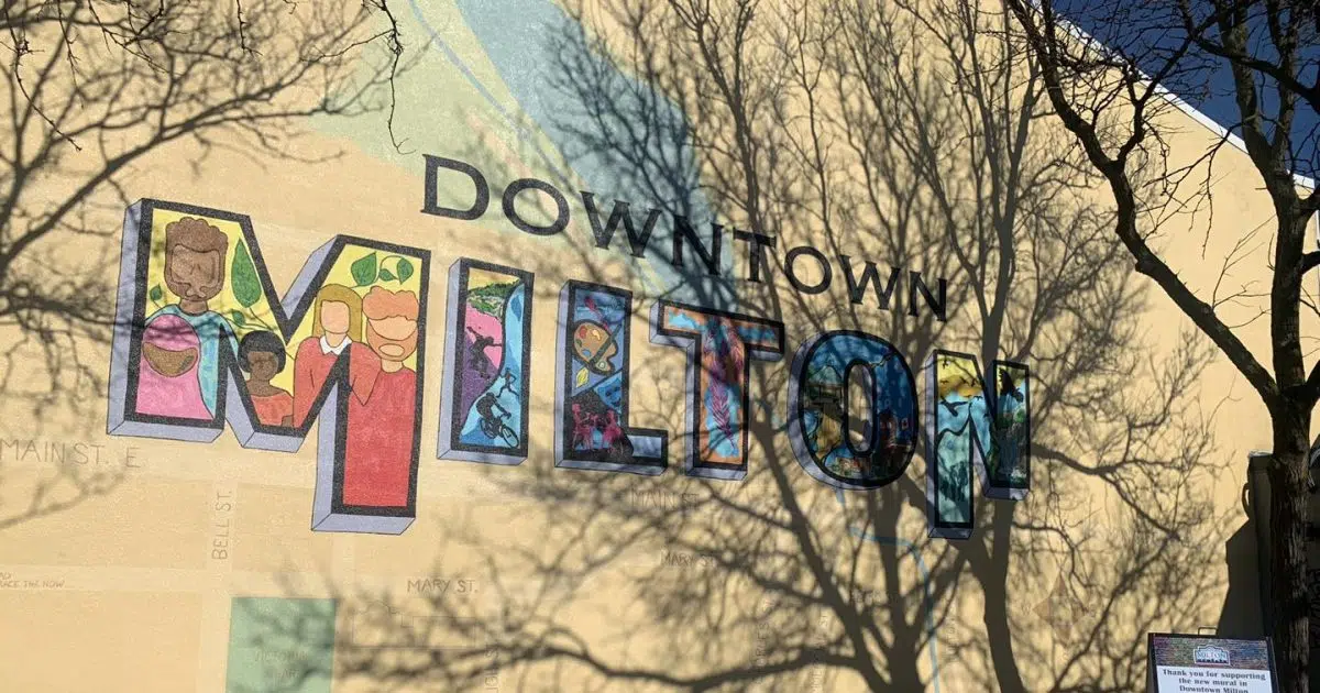 Downtown Milton unveils new colourful mural | FM101 Milton Now