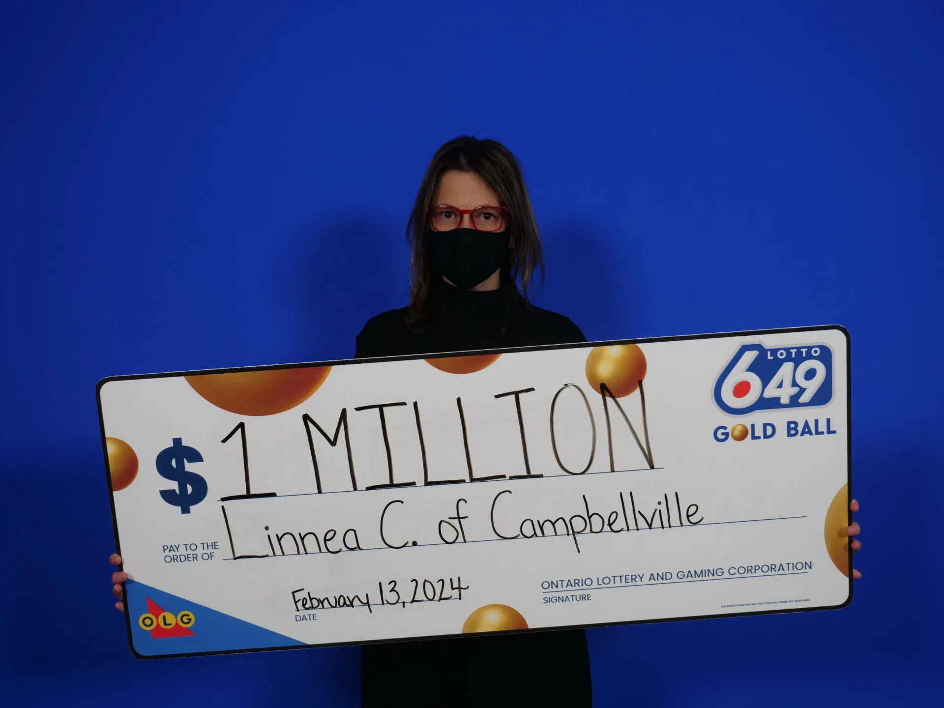 Campbellville woman wins big in lottery | FM101 Orangeville Today