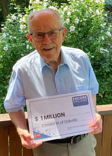 Oakville man becomes millionaire with lottery win | FM101 Orangeville Today