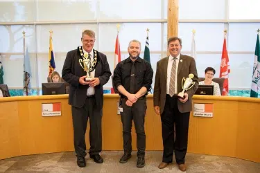 Trophies handed out in mayors’ ‘Keep the County Clean’ challenge | 93.3 ...