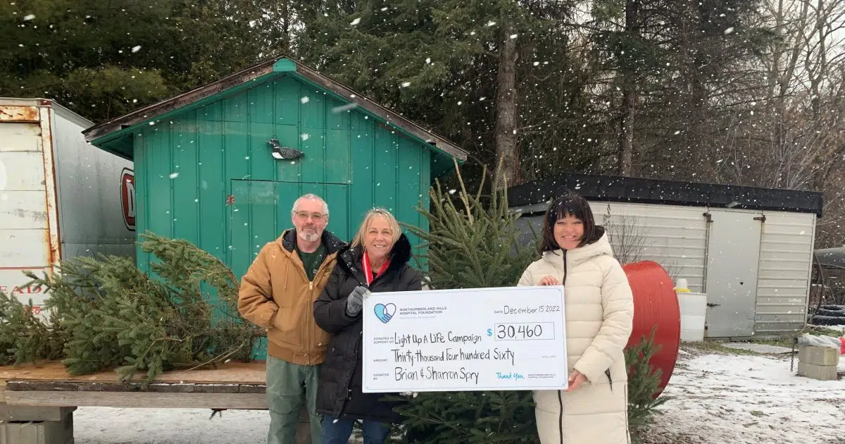 Spry Family Christmas Tree Farm raises over $30,000 for hospital | 93.3 ...