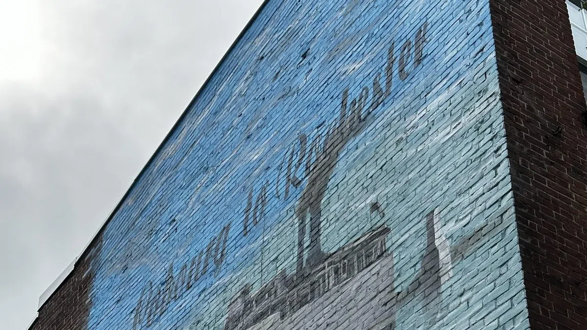 Restored Rochester Ferry Mural Unveiled on First Street | 93.3 myFM