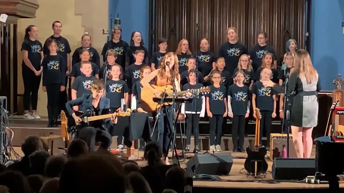 COMMUNITY SPOTLIGHT: CHOIR! CHOIR! CHOIR! sing-along concert in Port ...