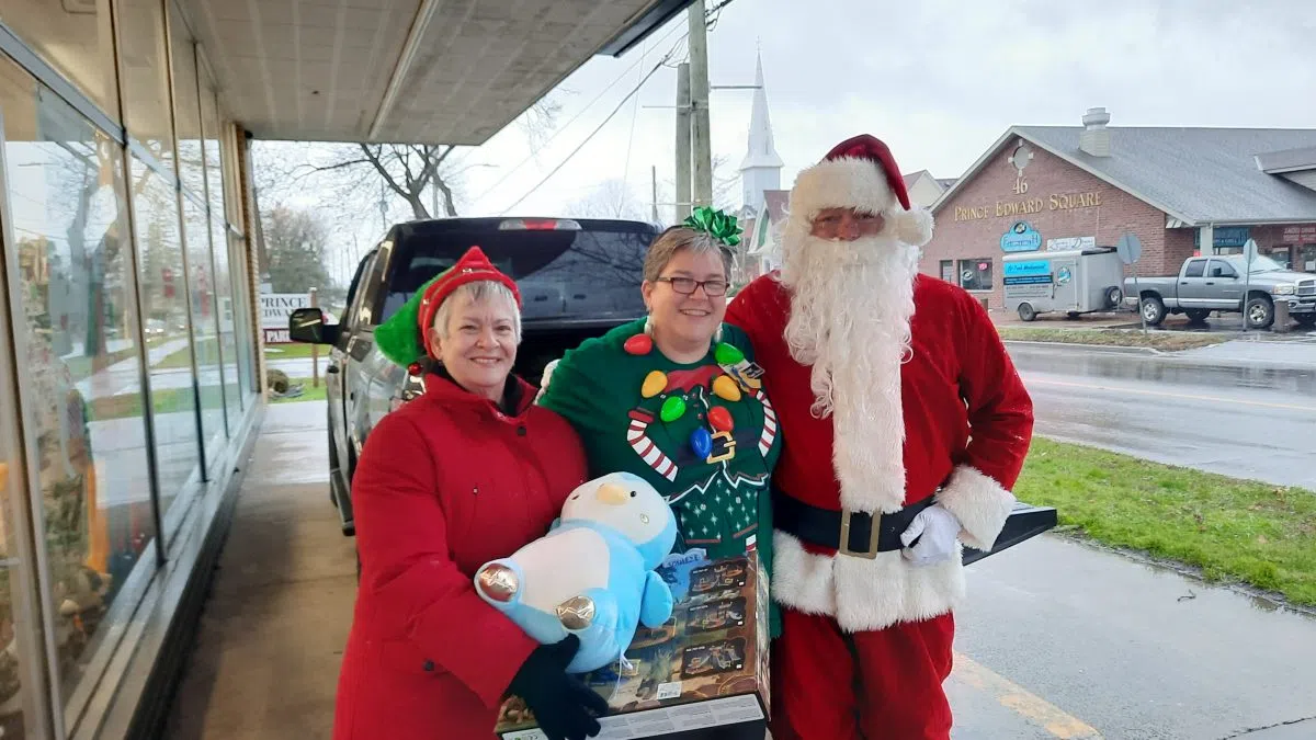 COMMUNITY SPOTLIGHT: ‘Adopt an Angel’: You can help make a difference for local kids, teens this ...