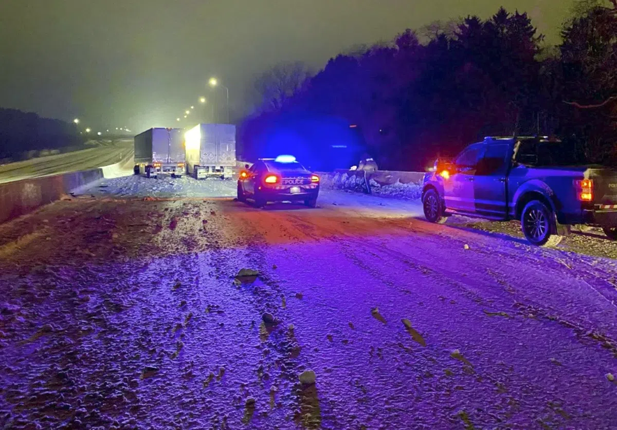 No injuries after tractor-trailer crash on Hwy. 401 in Port Hope | 93.3 ...