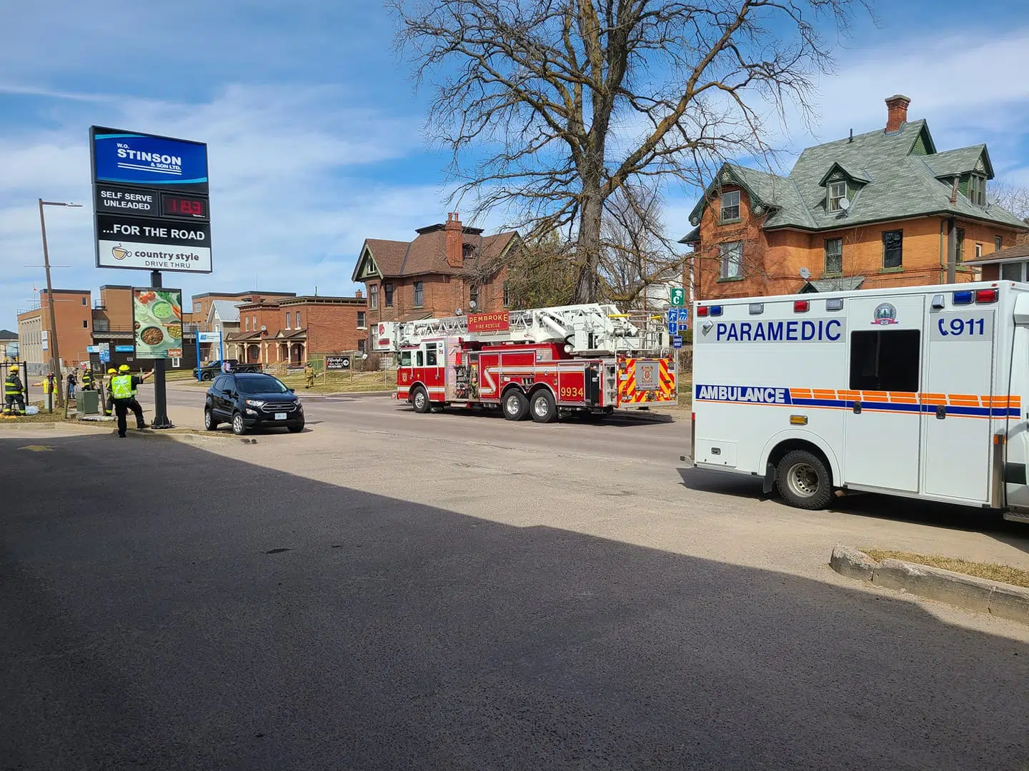 No injuries after fire at 5 unit, 3 story apartment building in ...