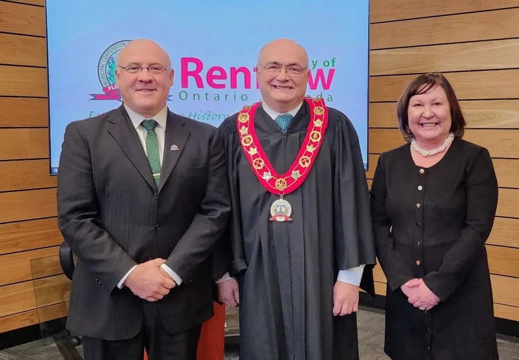 Peter Emon takes over as Warden for the County of Renfrew | 104.9 ...