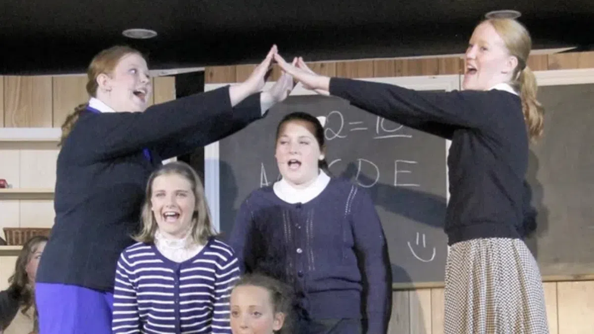 What’s Good in Pembroke? Miss Pringle’s Mini Skirt set to hit the stage ...