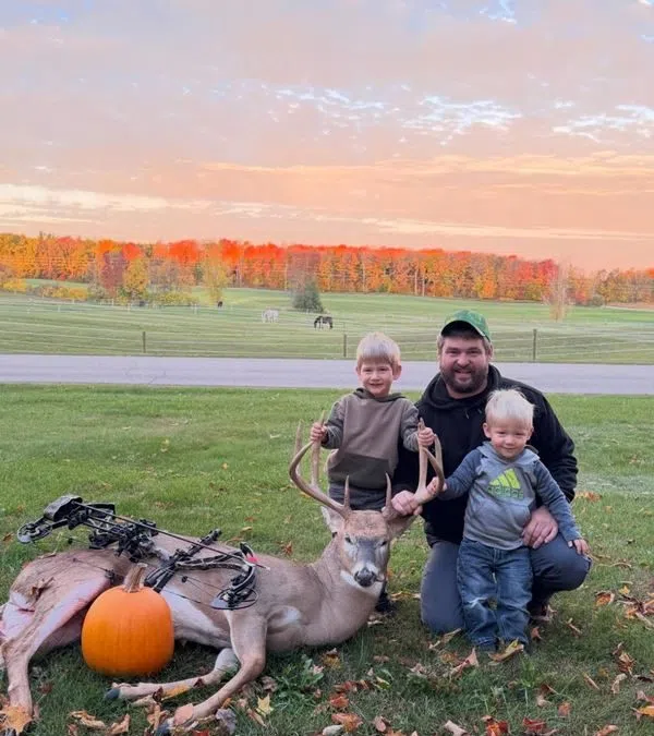 LISTEN: Bondue﻿l Hunter Wins Week 1 of “Show Us Your Rack” Contest ...