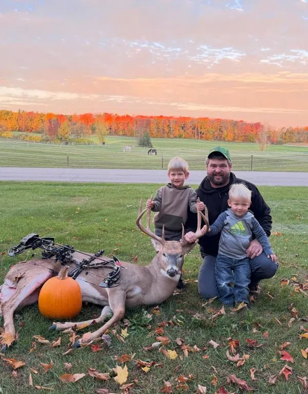 LISTEN: Bondue﻿l Hunter Wins Week 1 of “Show Us Your Rack” Contest ...