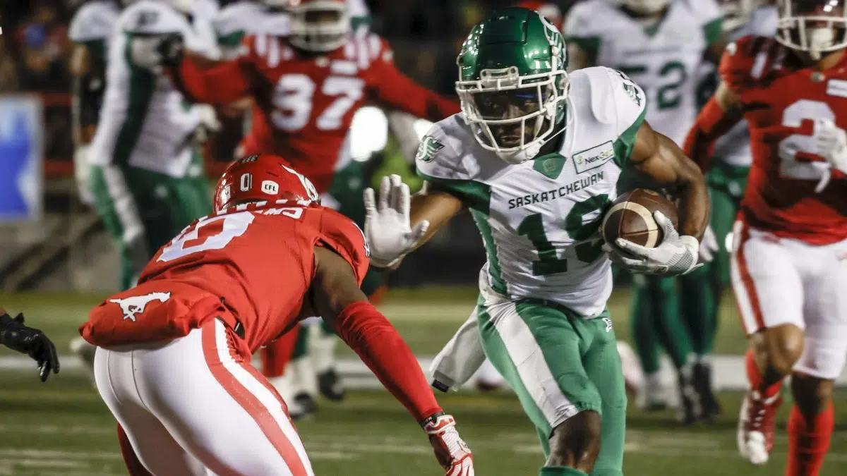 Riders drop sixth straight game after blowing lead to Calgary | 980 CJME