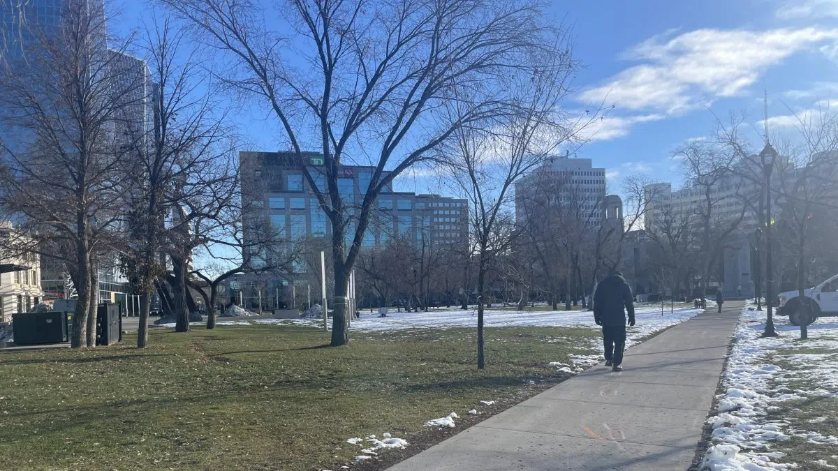 Double dose of balmy air brings unseasonably warm weather to Sask ...