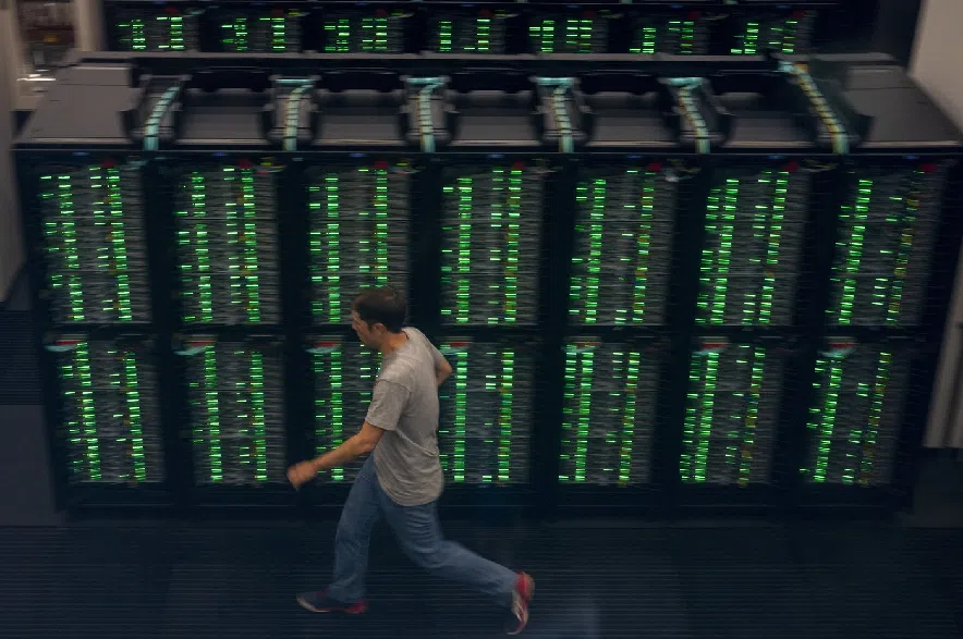 Ottawa outlines $2B in spending for artificial intelligence computing ...