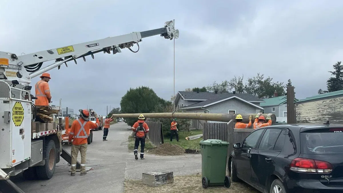 ‘A bunch of sparks’: Train brings down power poles in Regina’s north end | 980 CJME