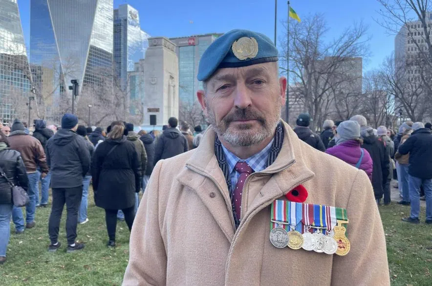 Thousands circle Regina’s Cenotaph on Remembrance Day | 980 CJME