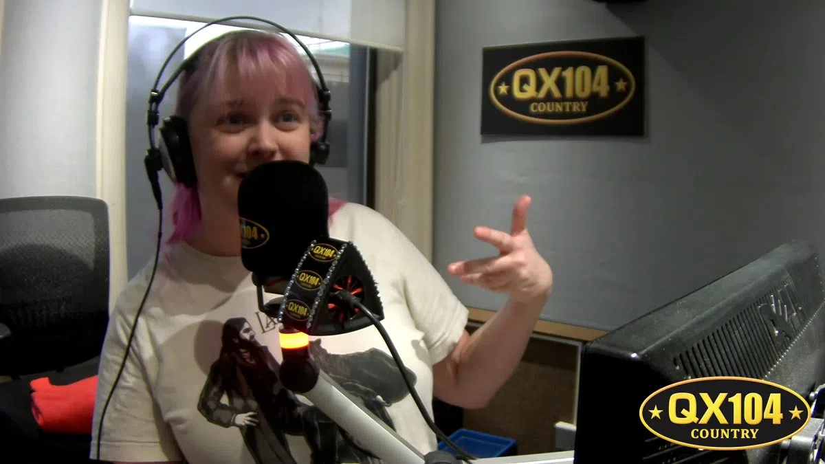 Katie’s Most Embarrassing Moment! | QX104 - Country