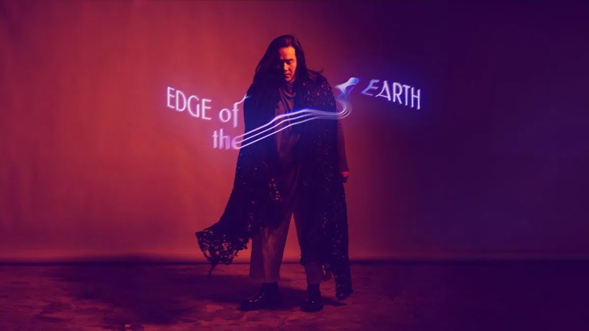 Aysanabee – “Edge of the Earth” | Song of the Week | 102.7 THE PEAK ...